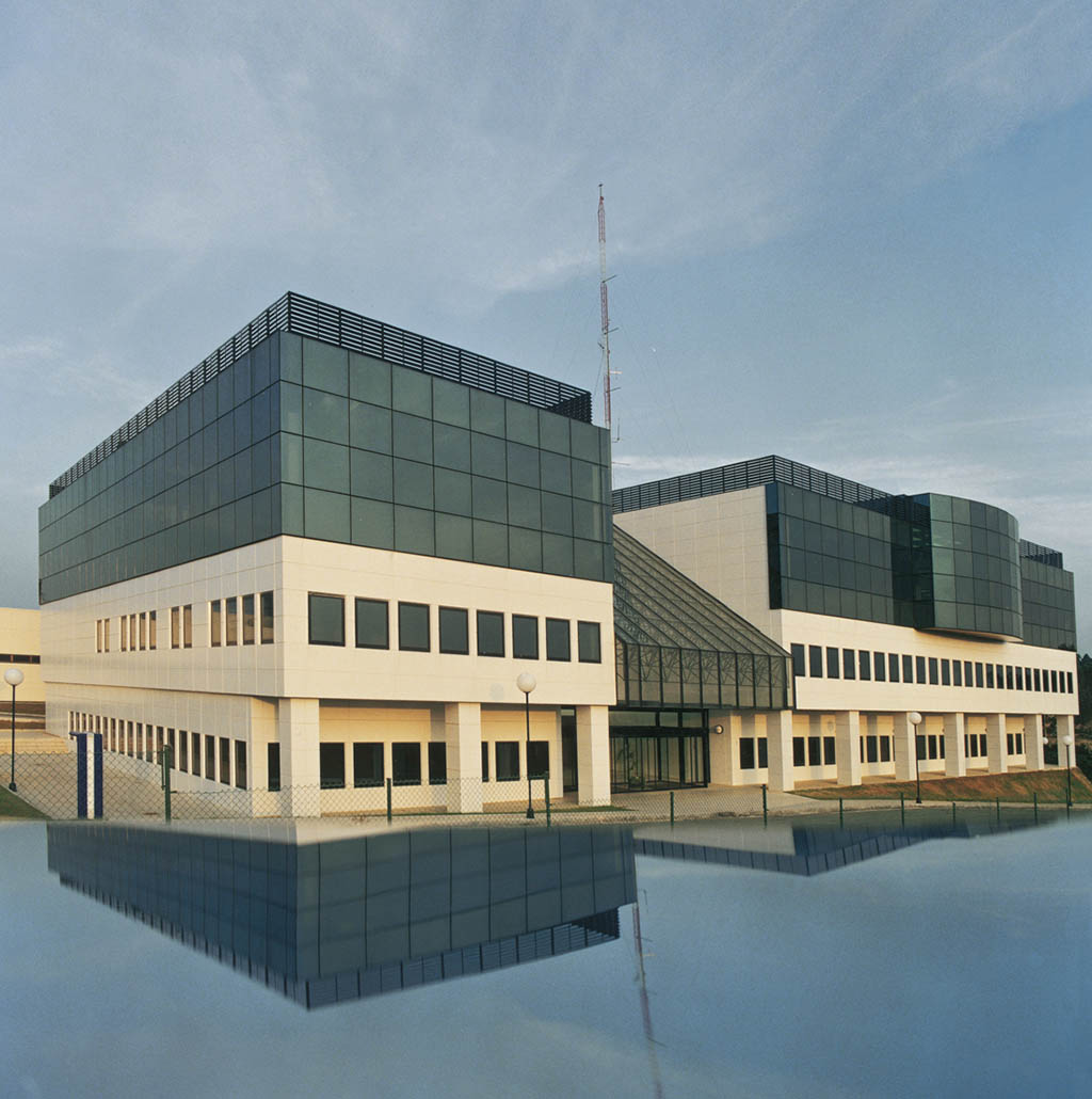 Instalaciones de -s-CRTVG-s- INASUS